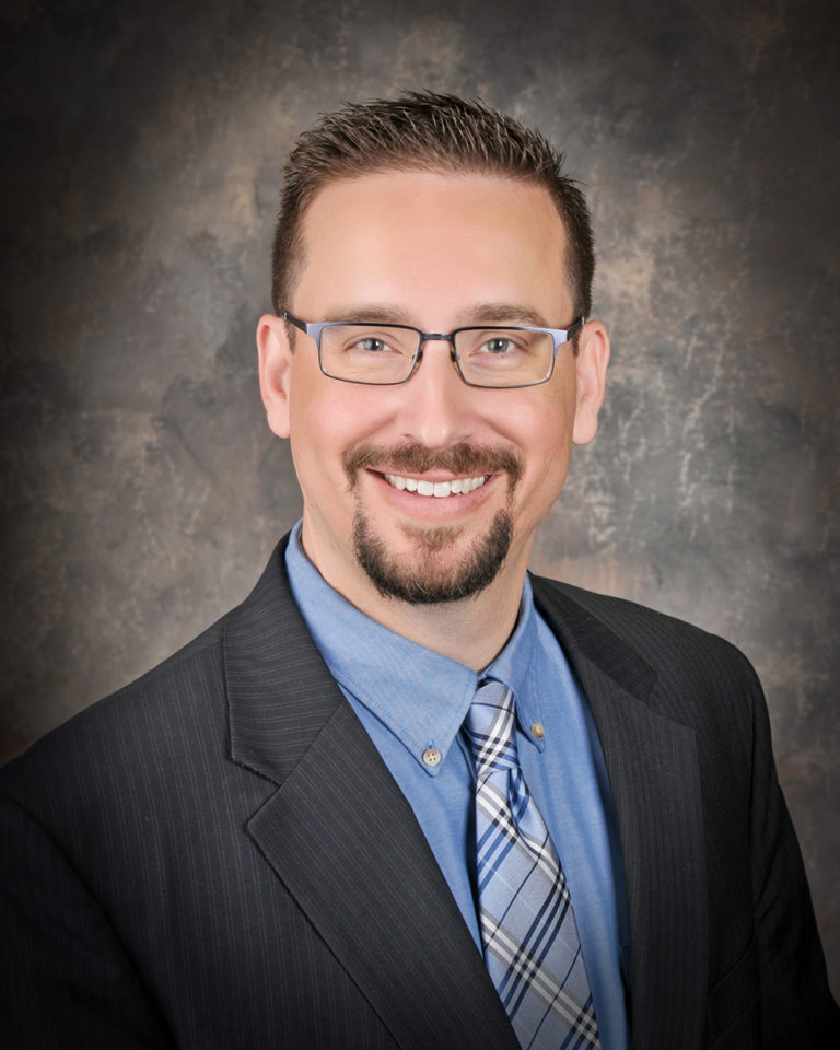 About | Dr. Nathan Thompson Bio